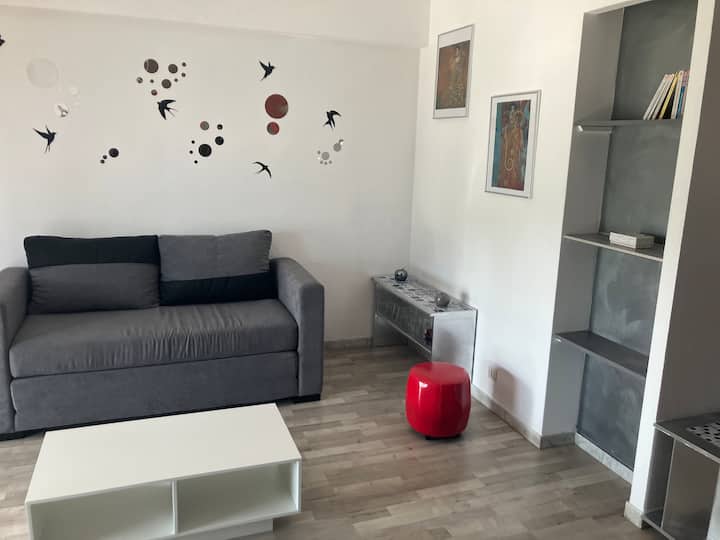 Magnifique Studio Rénové à 10 Minutes De La Plage - Villeneuve-Loubet
