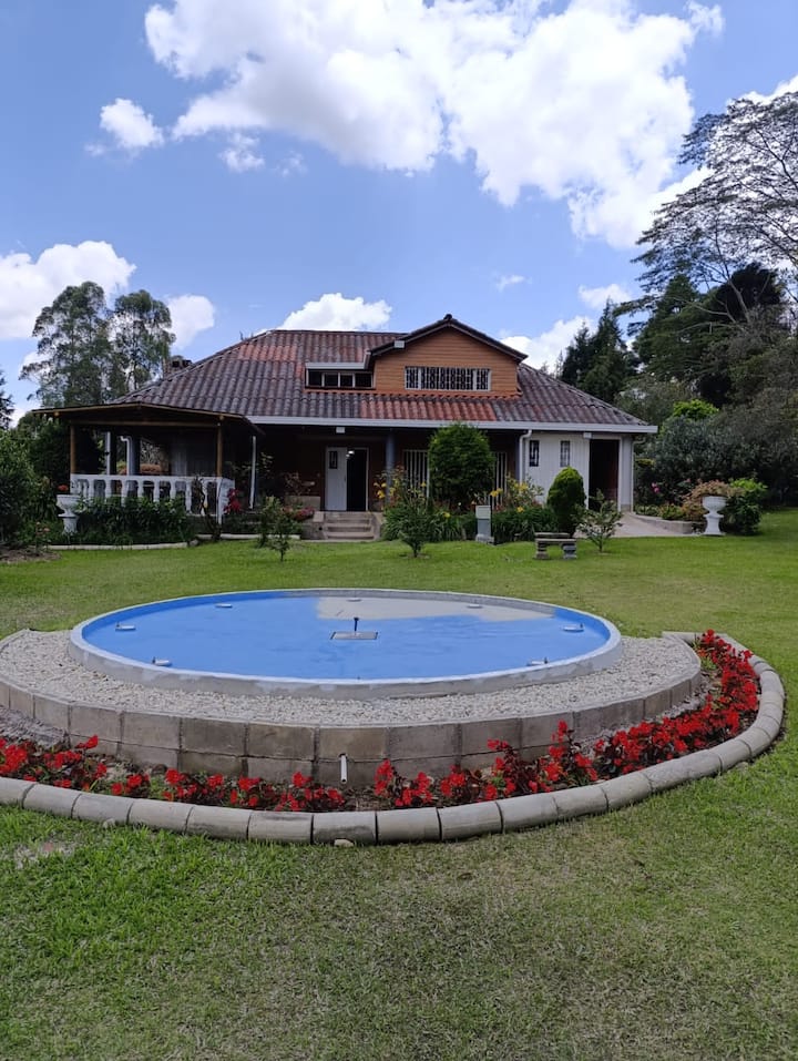 Espectacular Finca En Guarne - Guarne