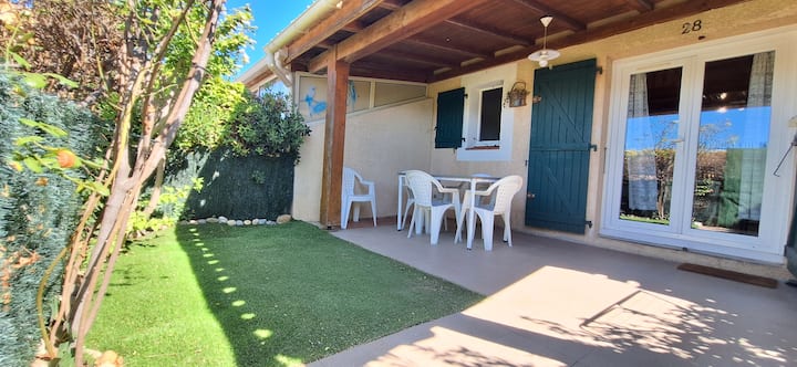 Maisonnette Avec Clim, Cour, Piscine Et Parking - Loupian