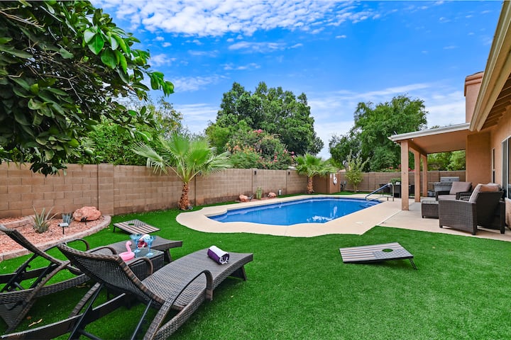Avondale Treasure W/ Heated Pool | Sleeps 10! - 埃文代爾