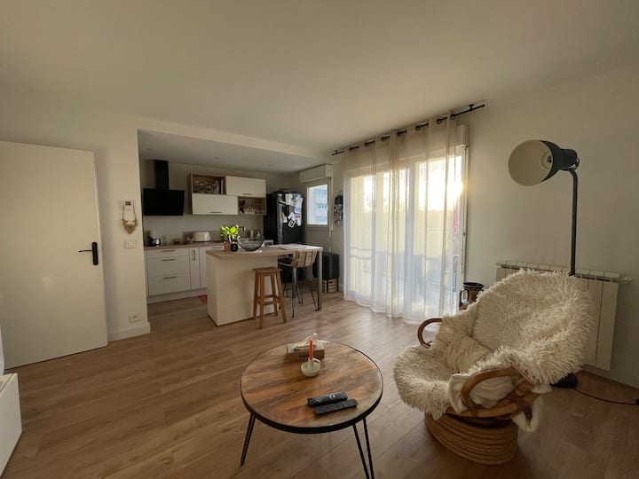 Appartement Au Pied De La Gare - Houilles
