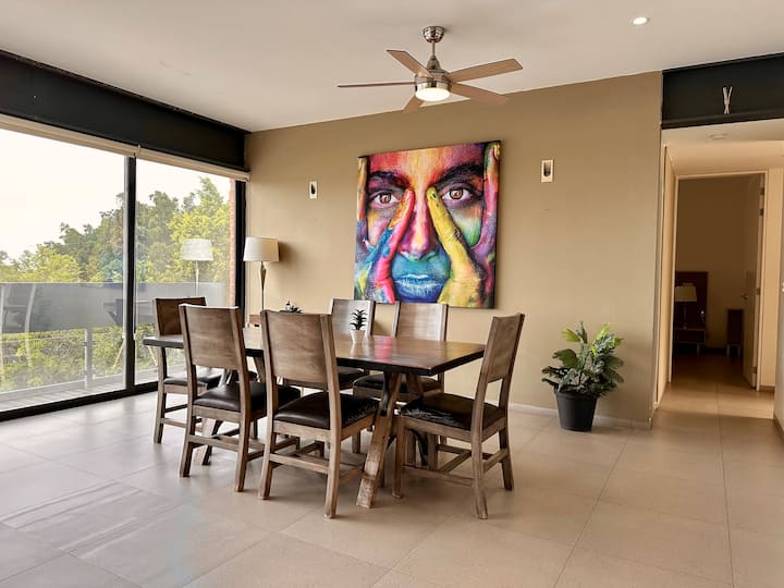 168-amplio Y Familiar Con Estacionamiento - Zapopan