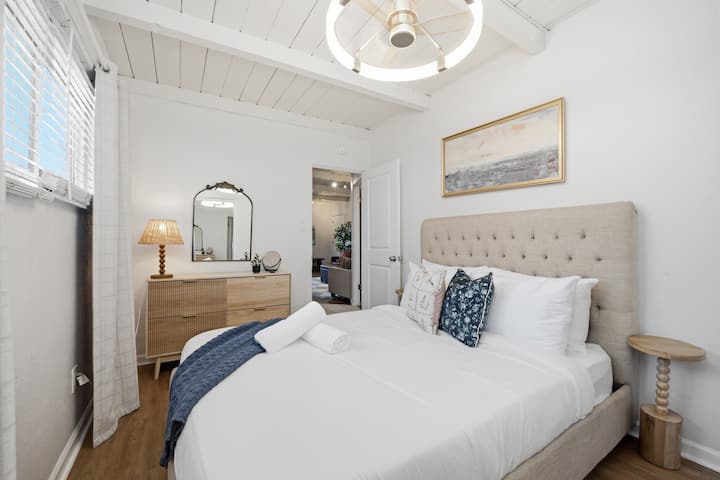 Stylish 2br Home In Grant Hill | Parking & Kitchen - El Cerrito - San Diego