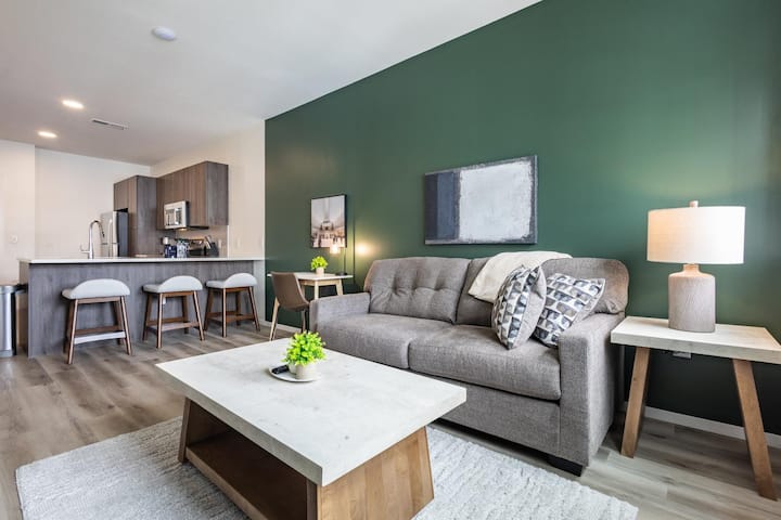 Landing | Stylish 1bd In Steelpointe Harbor - Bridgeport, CT
