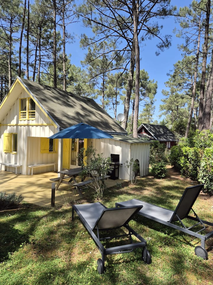 Le Refuge De La Jenny
Village Naturiste - Le Porge