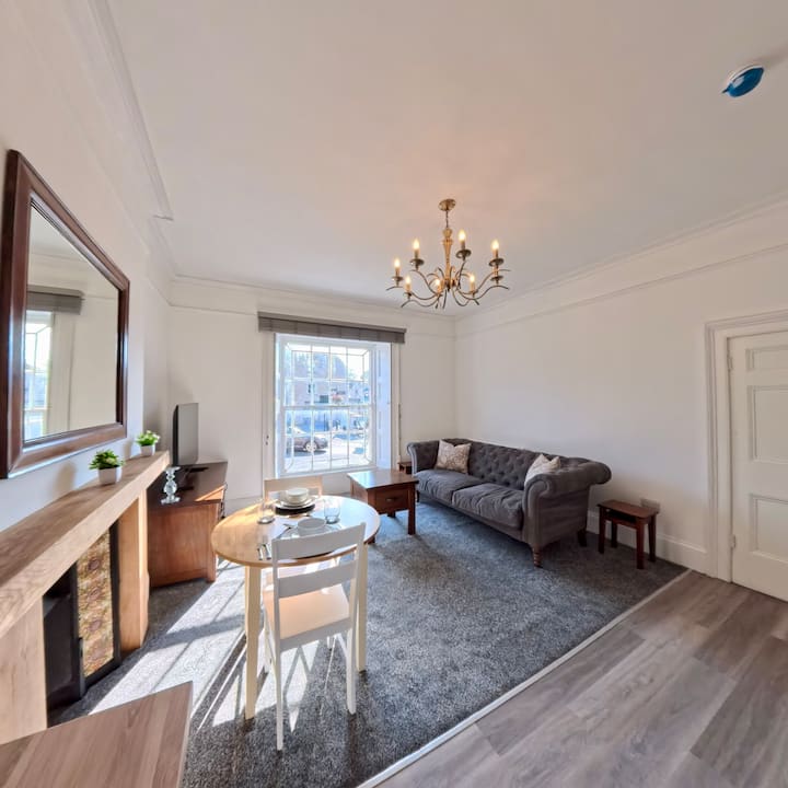 Historic Georgian Flat In A Central Location - Bradford-on-Avon