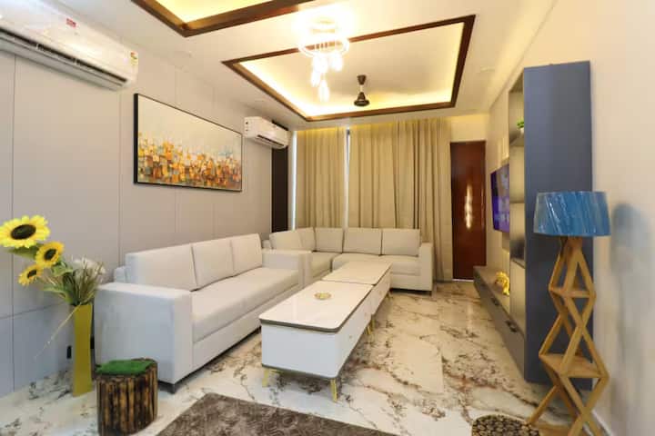 4 Bedroom Apartment In Palam Vihar Gurugram - Gurgaon