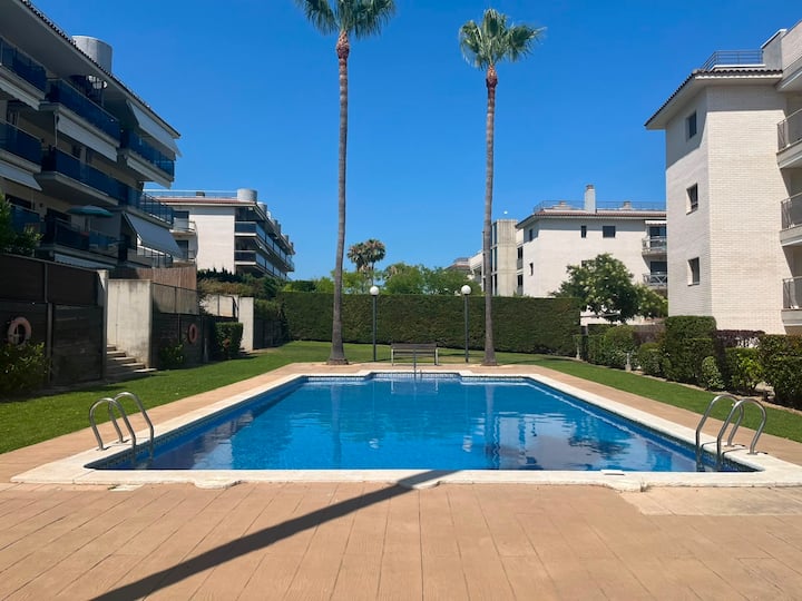 Bajo Con Terraza Privada, Acceso Directo A Piscina - Alcanar