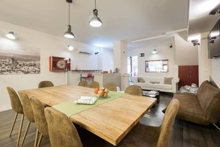 Barcelona & You Hostel Sagrada Familia - 12 Beds - Barcelona