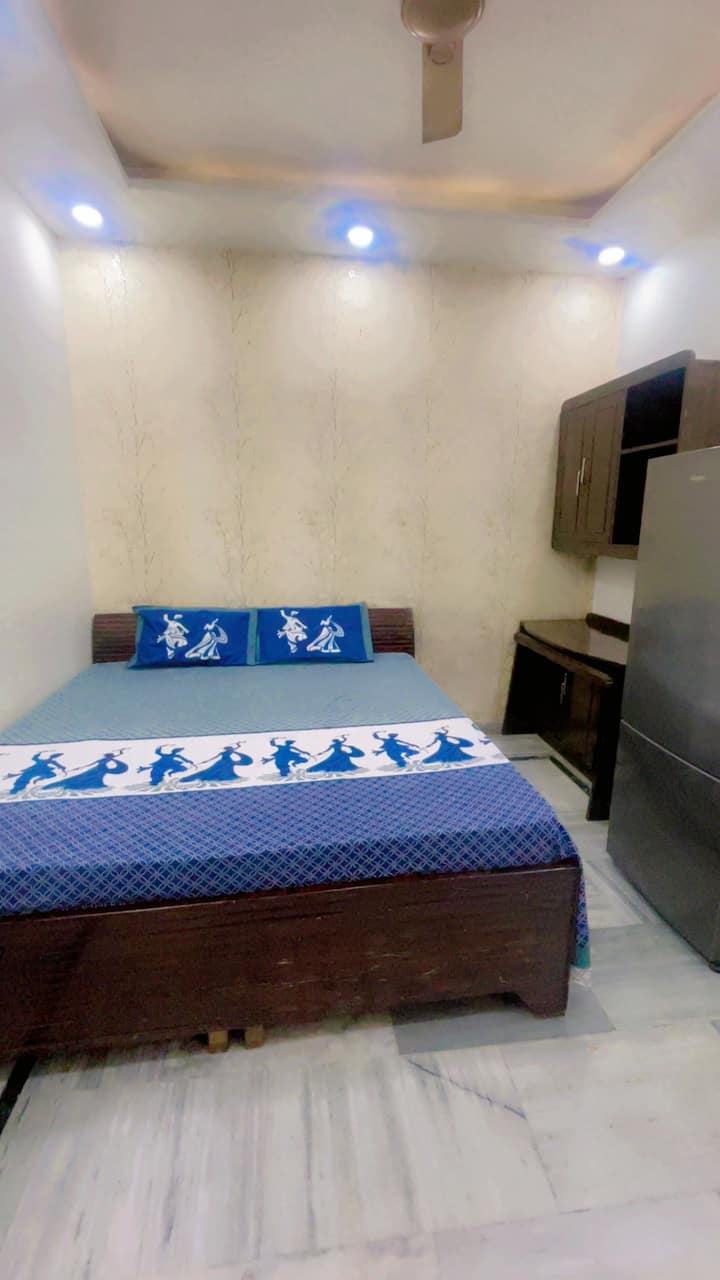 Ideal For Monthly Stay | Full Amenities. - 昌迪加爾