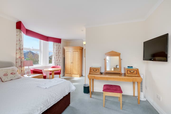 Henry-charles House Guesthouse - First Floor - Slough