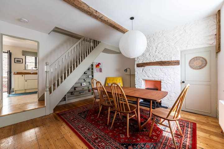 Gorgeous Georgian Townhouse In Central Frome - Warminster