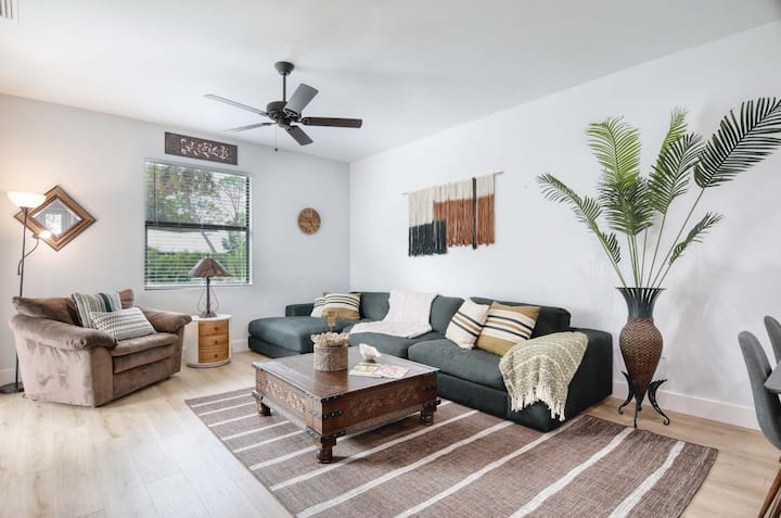 Salt & Sunshine 101
New Luxury Vacation Home - ネープルズ, FL