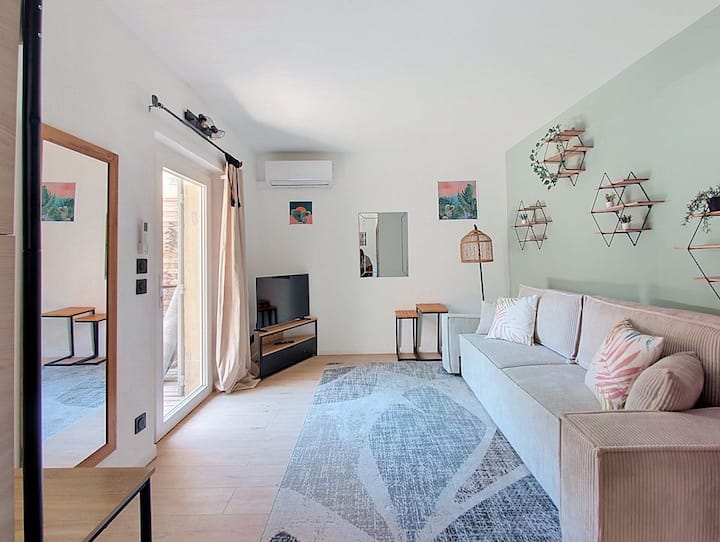 Studio Avec Terrasse Privée & Clim - L'Isle-sur-la-Sorgue