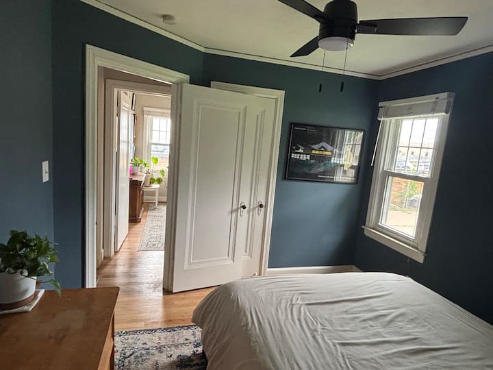 Ferndale - 1 Bed+ Office, Private Home With Yard - Carousel, Huntington Woods