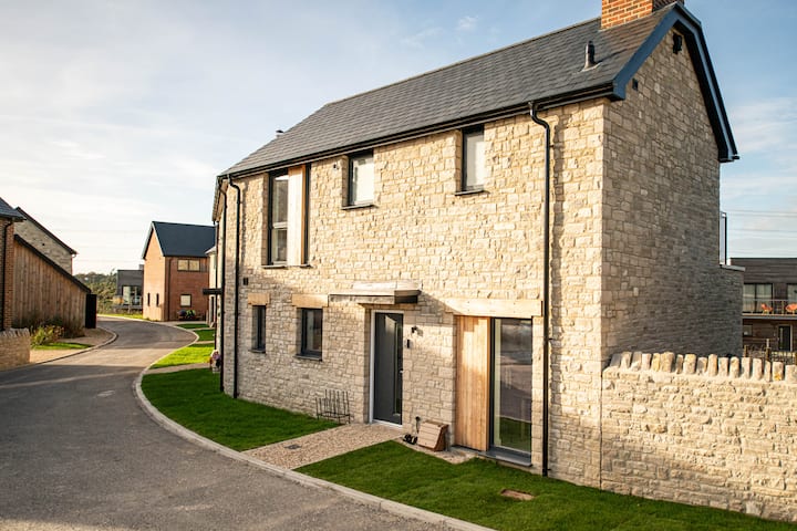 Baxters Rise 30 - Lulworth Cove