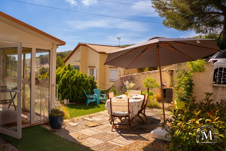 Maisonnette Avec Jardin Et Aperçu Mer à Bandol - Le Castellet