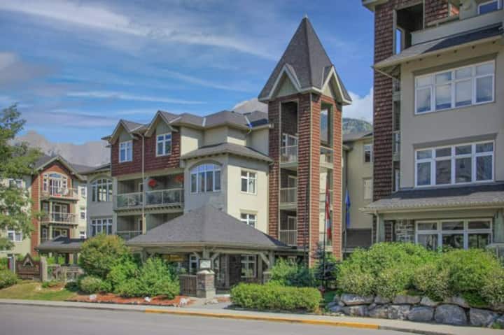 Cozy Retreat- Gym, Bbq - Canmore
