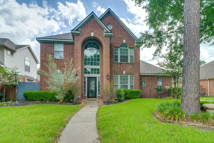 Pool & Shared Game Area! Home 7 Mi To Dtwn Tomball - Tomball, TX