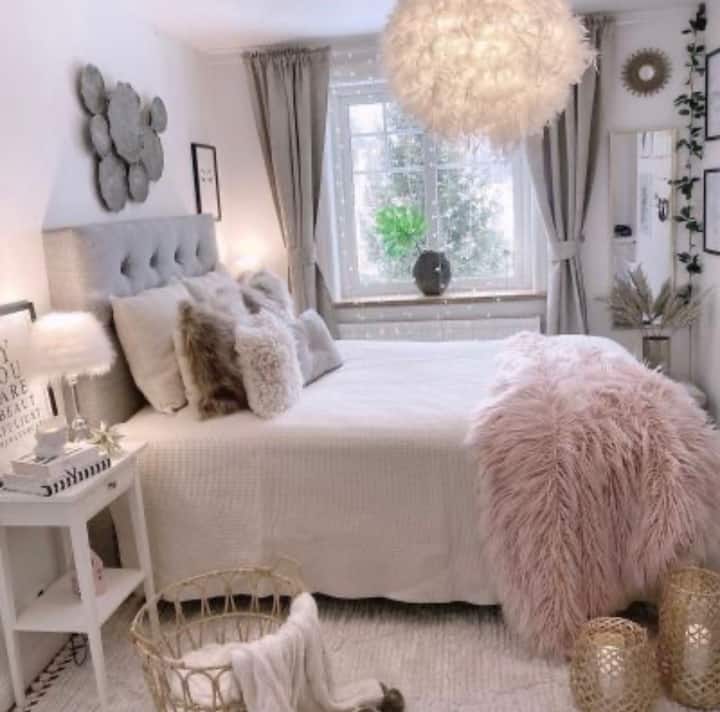 Chic Solo Travelers Paradise - McDonough