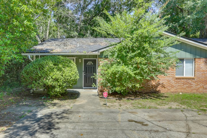 Private Yard W/ Grills! Convenient Tallahassee Gem - 塔拉哈西