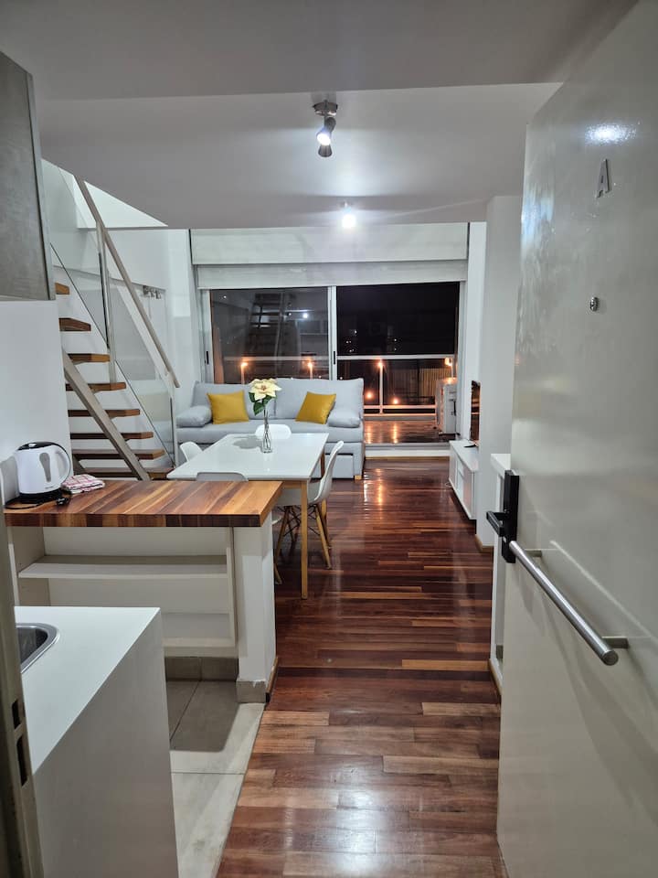 Duplex En Canitas, Palermo - San Martín, Argentina