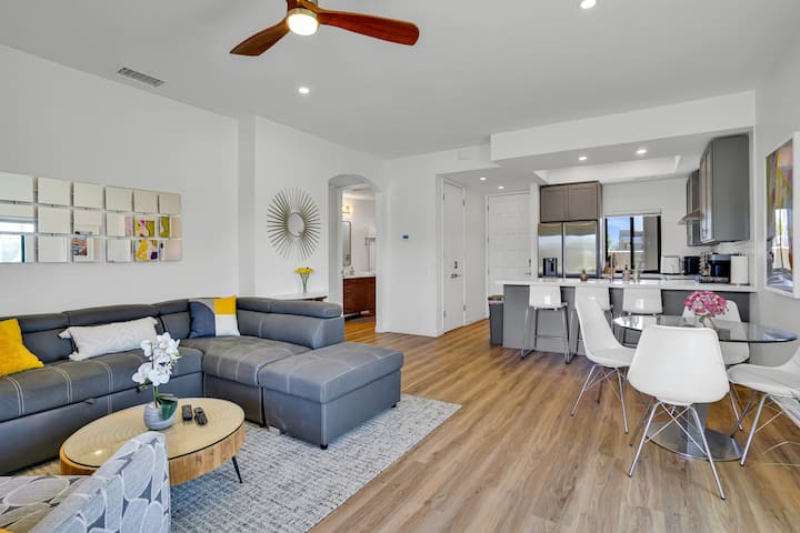 Desert Princess: Condo With Community Pool And Spa - Cathedral City, CA