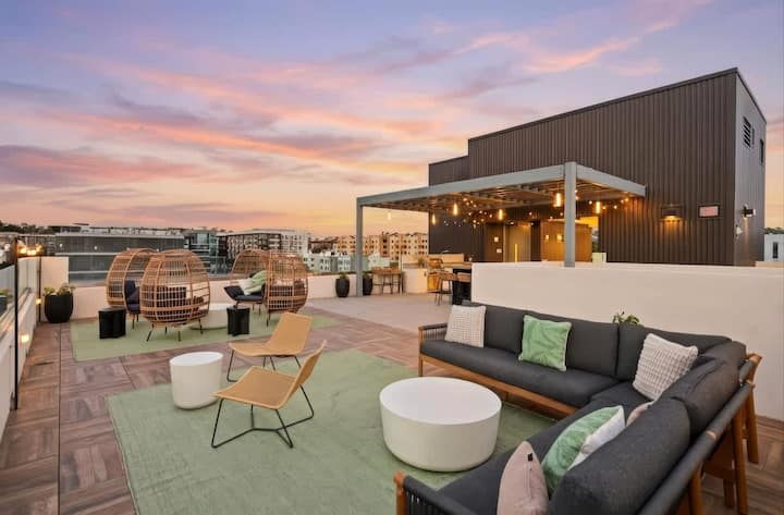 City Views & Rooftop Patio In San Diego - 코로나도 섬