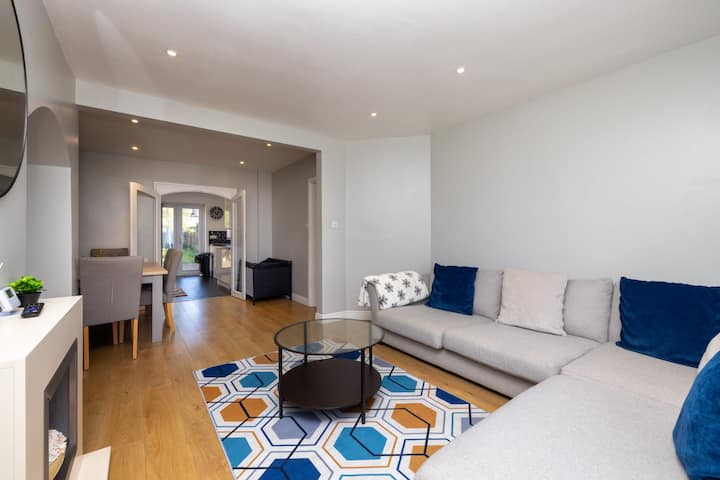 Cozy Elegance | 2bdr |Slps 4 |Garden| Free Parking - Dagenham