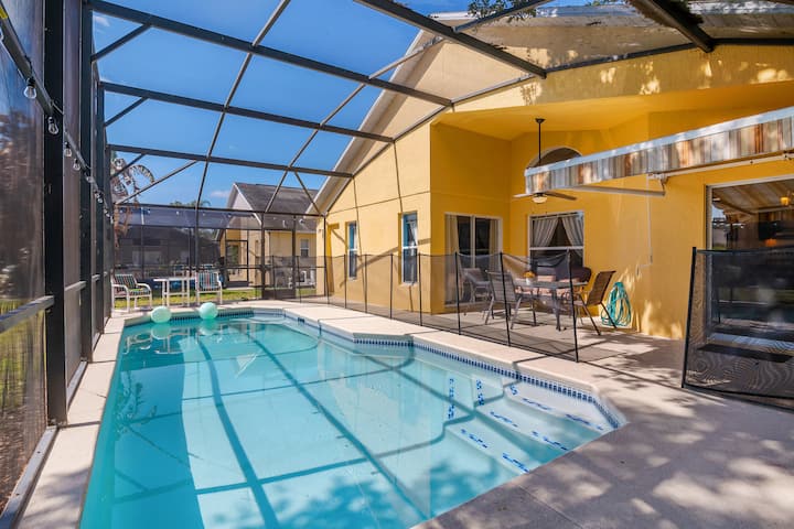 Disney Escape | Private Pool | Southern Dunes Golf - Haines City, FL