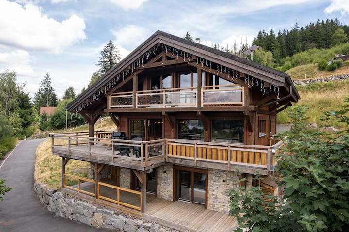Les Brumes Du Lac Chalet Neuf Avec Salle De Jeux - La Bresse