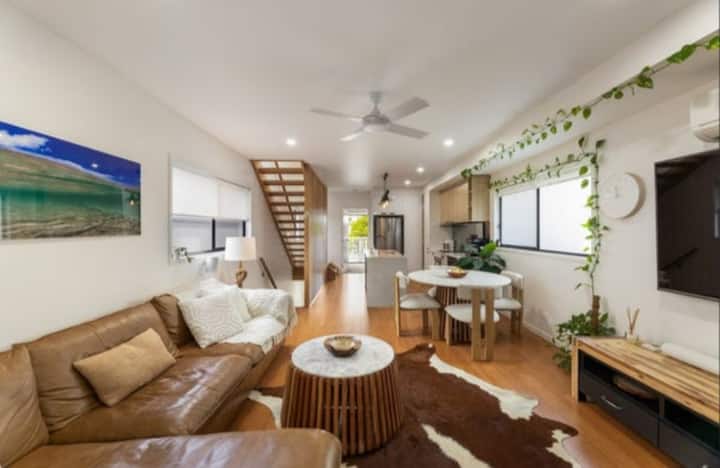 New Luxury House With 2 Terraces, 1 Deck, 3 Bath - Brisbane