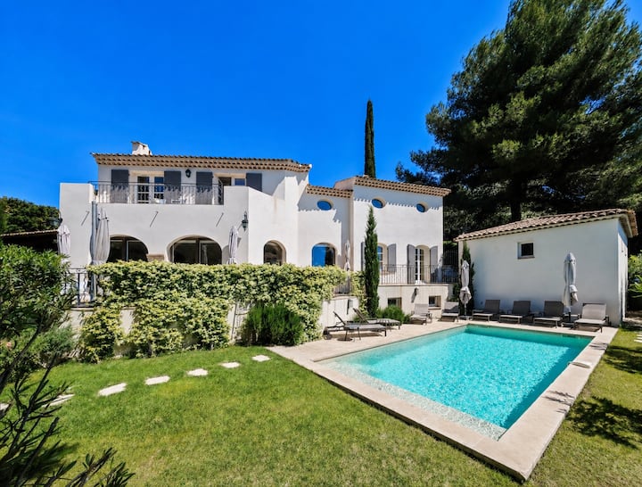 Villa Vany - Piscine, Vue Et Calme à 10min D'aix - Saint-Cannat