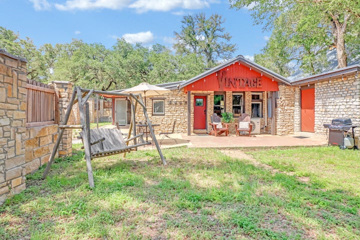 Wimberley Vintage Lodging - Rockhouse - Wimberley, TX
