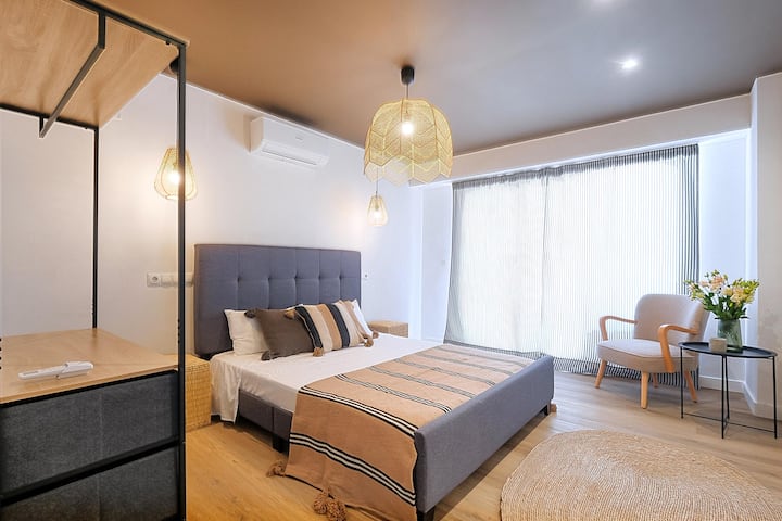 Bright 1br Living | Private Terrace, Wifi & A.c. - Alicante