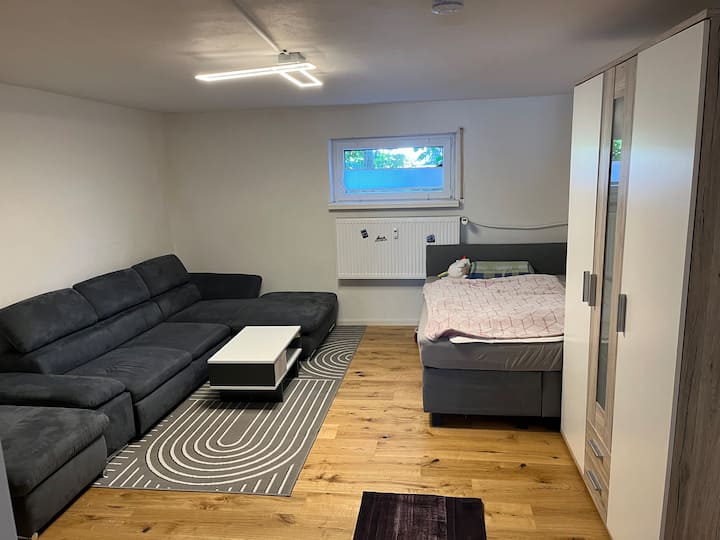 Angenehm Kühle Kellerwohnung Mit Küche - Friesenheim