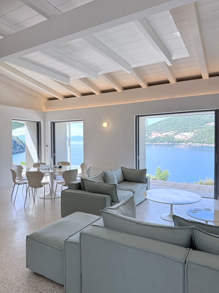 Villa Genesis - A Private Waterfront Escape - Lefkada