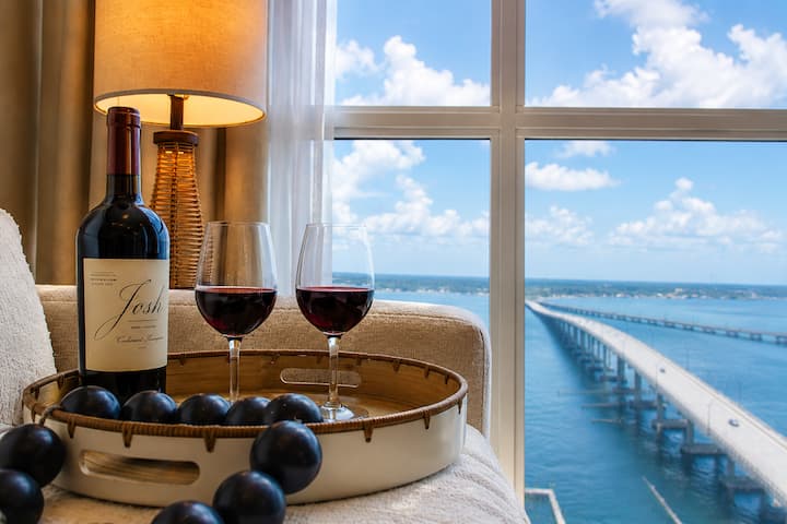 The Bayview Haven | Pool  Spa  Wi-fi  Gym - Fort Myers, FL