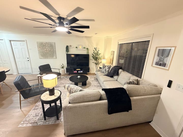 Switchbacksuites-side A |3br| Game Room E-bike Hub - Bentonville, AR