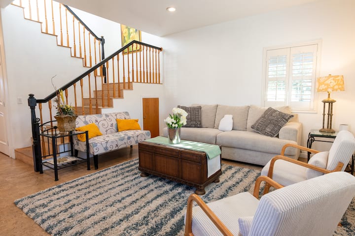 4bd Spacious High Ceiling Home Near Disneyland - South Gate, CA