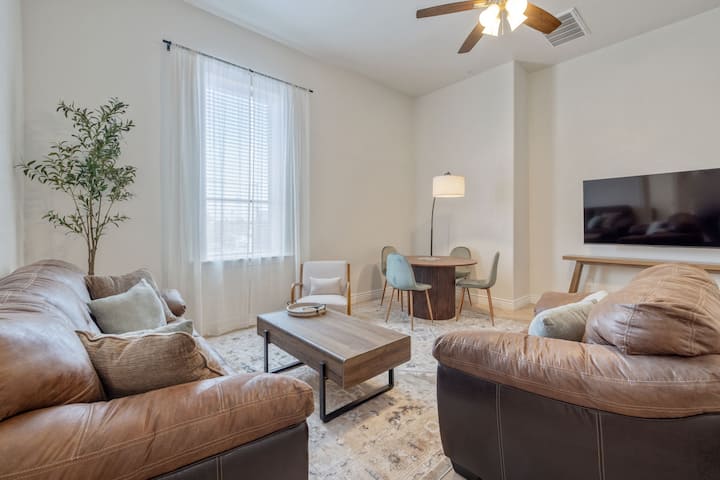 Boutique Extended Stay 2bd In Porterville (Apt #4) - Porterville, CA