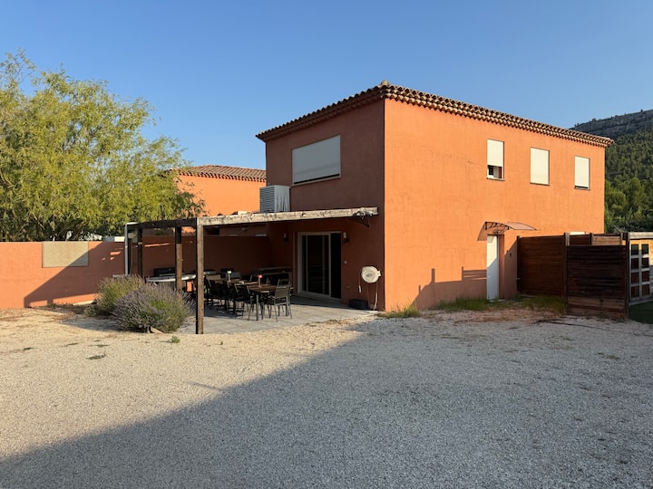 Villa Provençale Climatisée, Grande Terrasse - Rousset