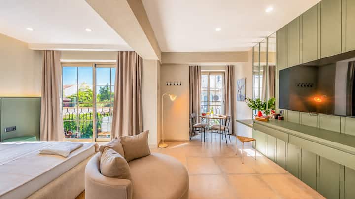 Luz Suite | Heart Of Kaş  Breakfast Included - Kaş