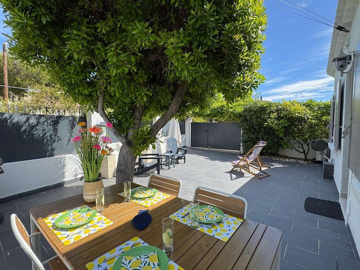 Villa Lumineuse Avec Grande Terrasse Parfaite Pour - Bandol