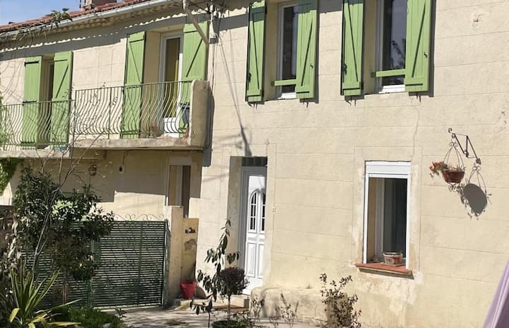 Le Mas De La Garrigue - Gîte Au Pied Des Collines - Marseille