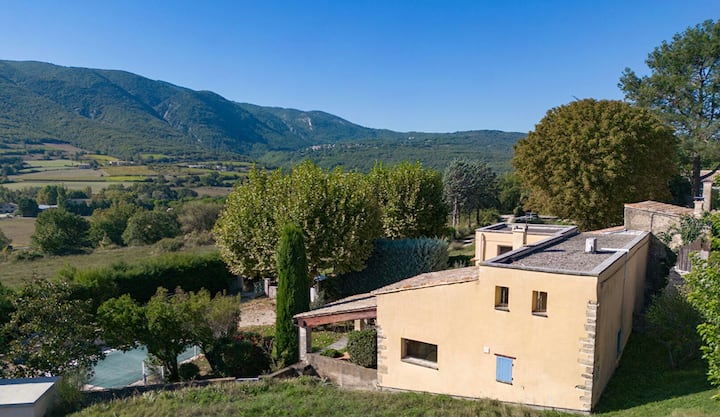 Maison Familiale Avec Piscine - Rustrel