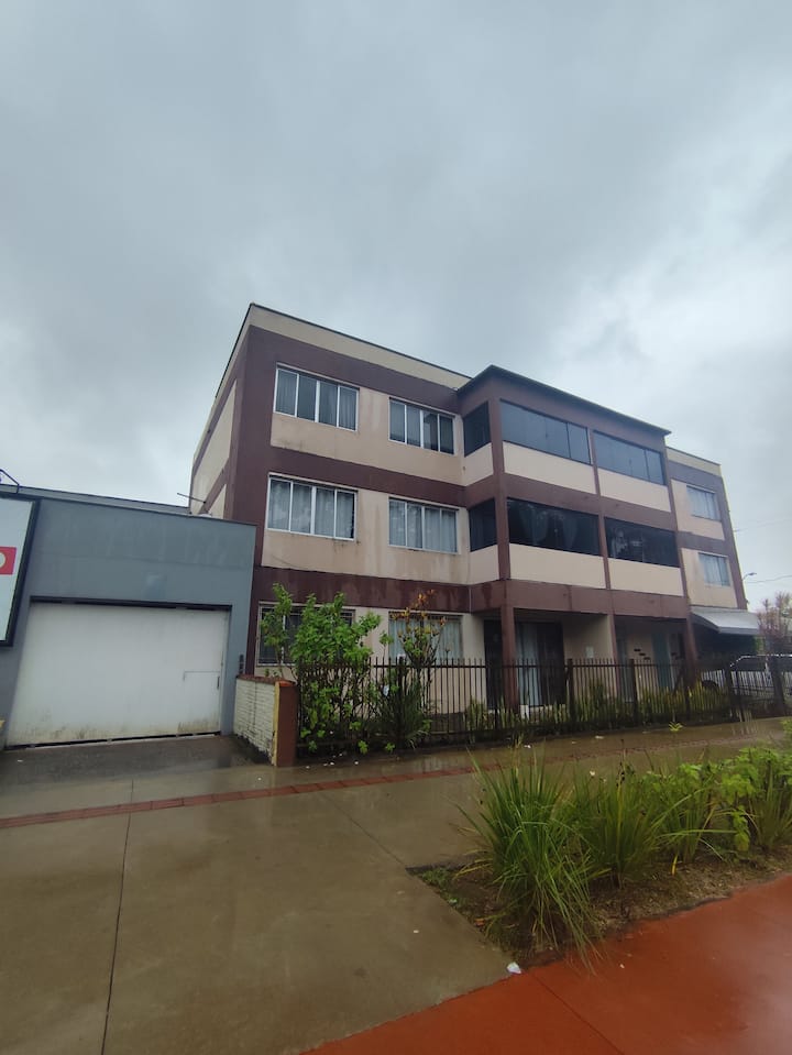 Apartamento Térreo De 03 Dormitórios - Joinville