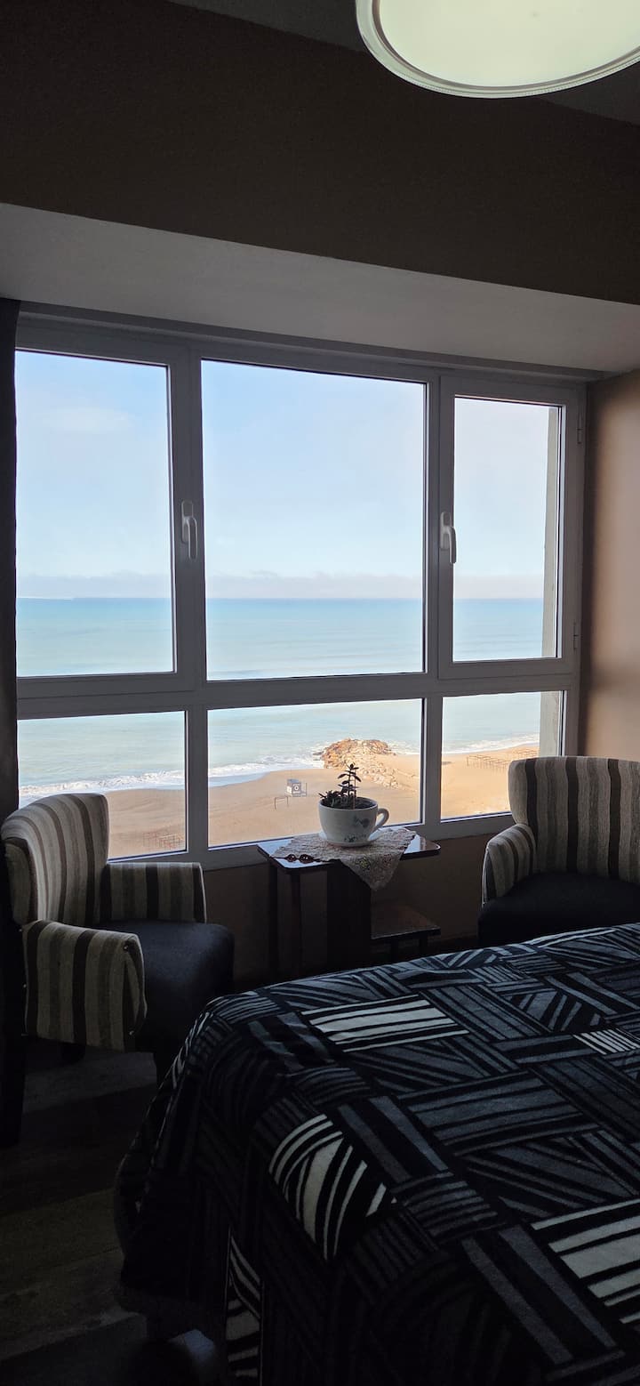 Departamento Con Excelente Vista Al Mar. - Miramar