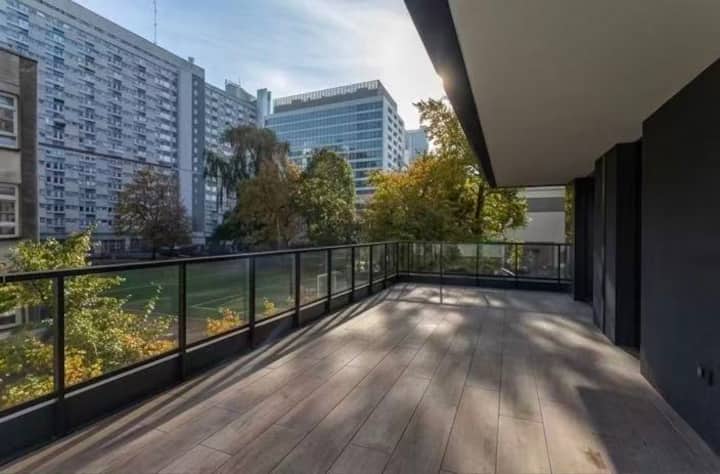 Prestigious Place-warsaw Heart-dynamic Lifestyle - Varsovie