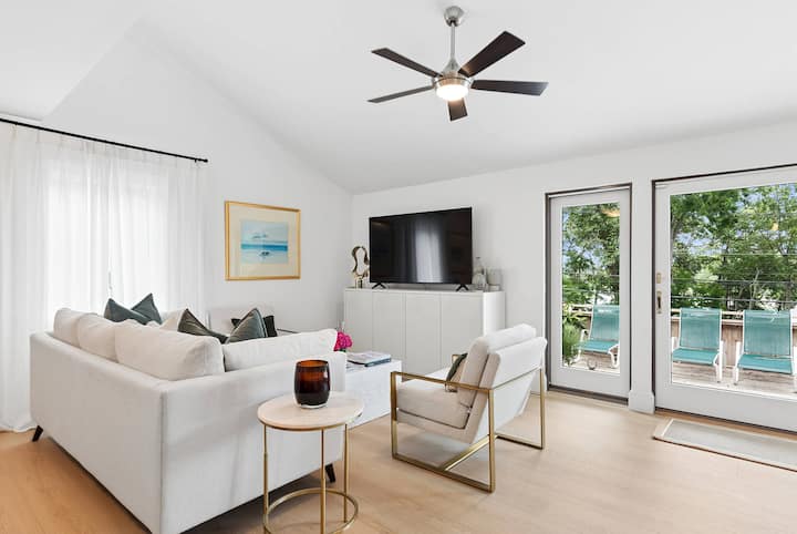 Your Sag Harbor Water View Retreat! - Sag Harbor, NY
